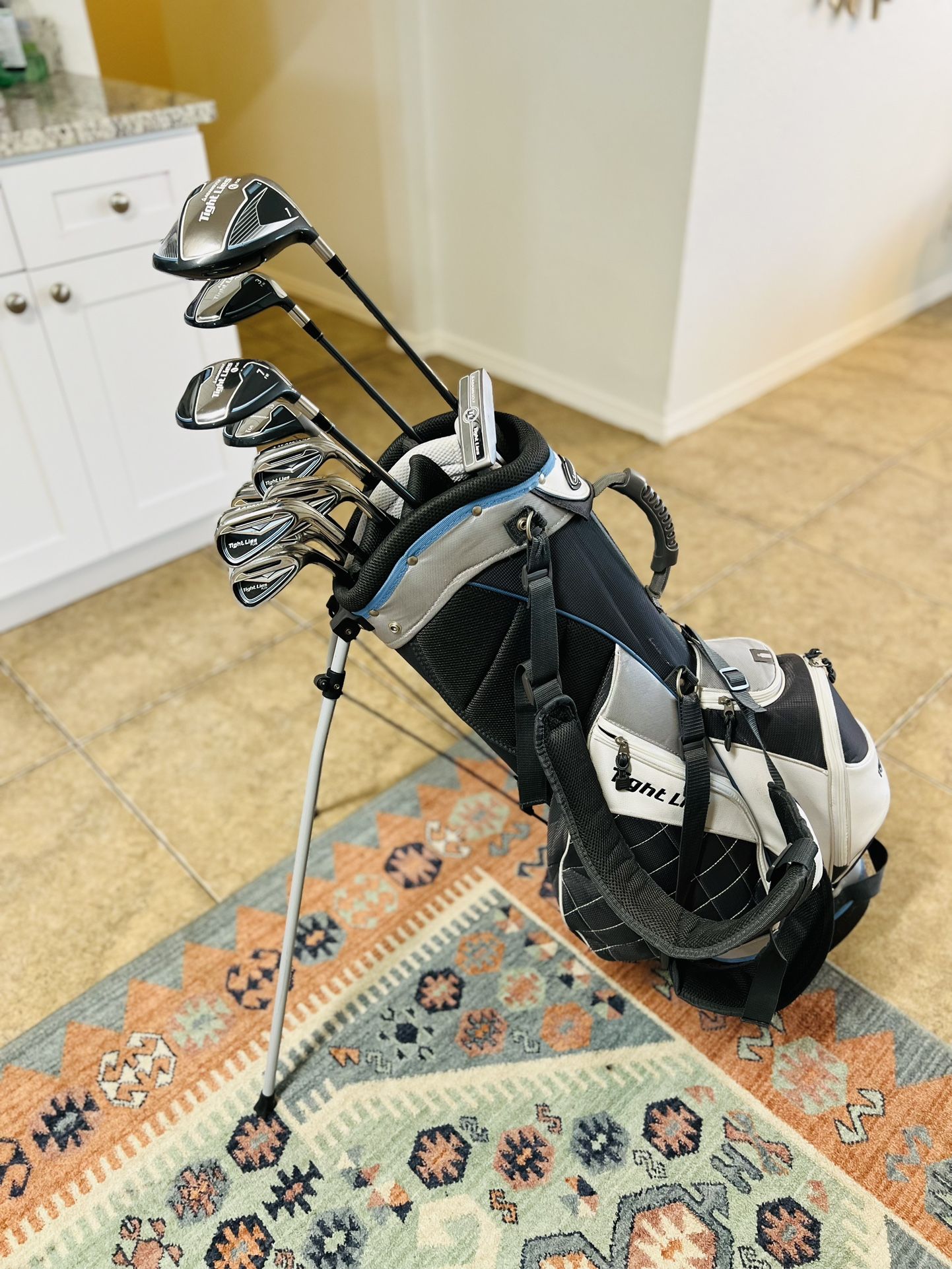 Adams Golf Womens Complete Golf Set for Sale in San Antonio, TX - OfferUp