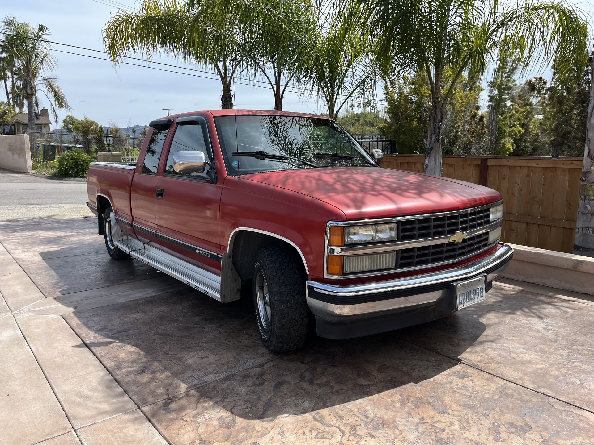 1997 Chevy Truck With Side Steps