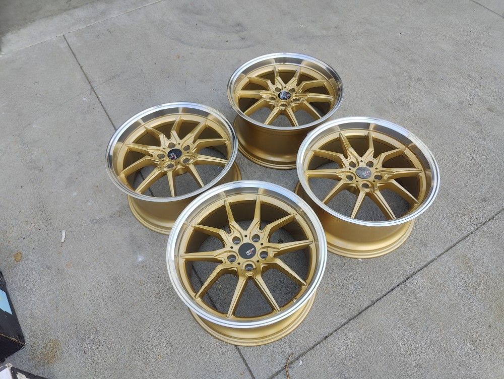 Option Lab S718 19x9.5 5x114.3 Gold Lip wheels for Sale in El Monte, CA ...