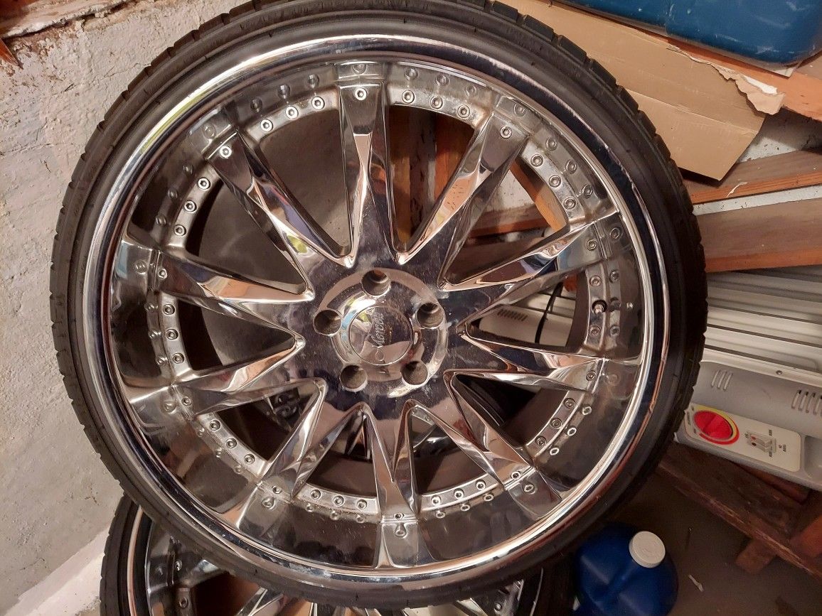 Merceli M10 22 Inch Rims. 5x120. 245/30ZR22.If Post Is Up. It's Still ...