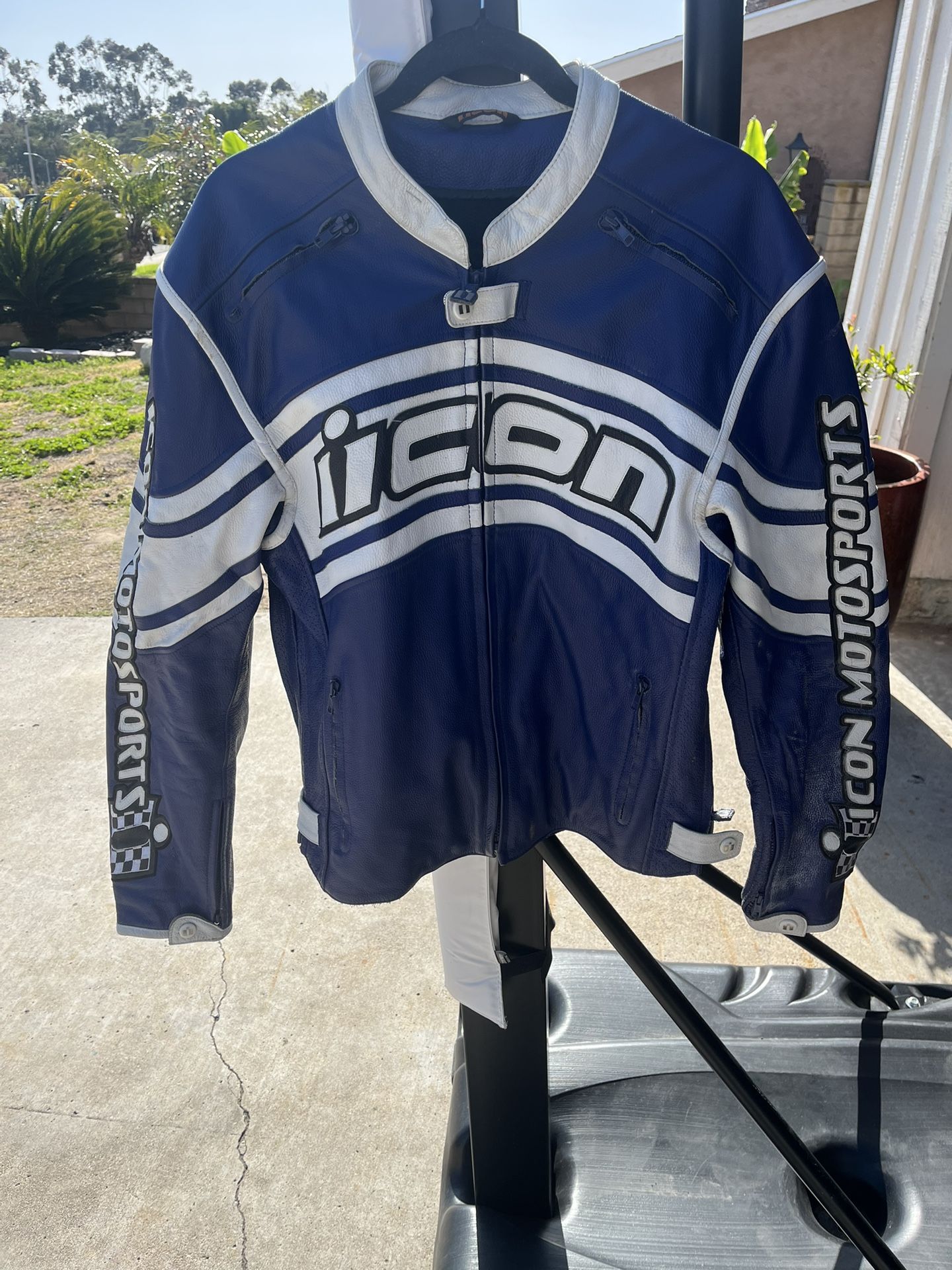Icon Daytona Leather Jacket for Sale in San Diego, CA - OfferUp