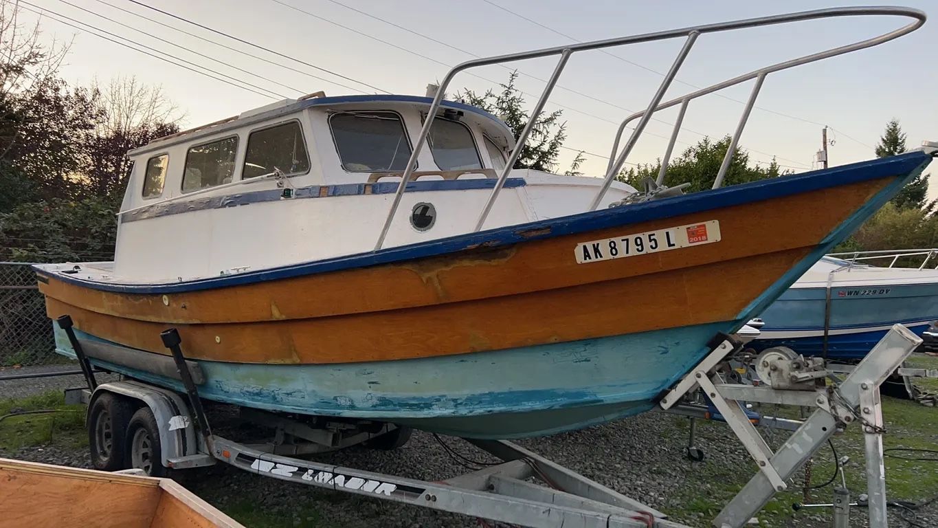 1990 Clipper Craft-26FT (Cabin Cruiser) for Sale in Centralia, WA - OfferUp