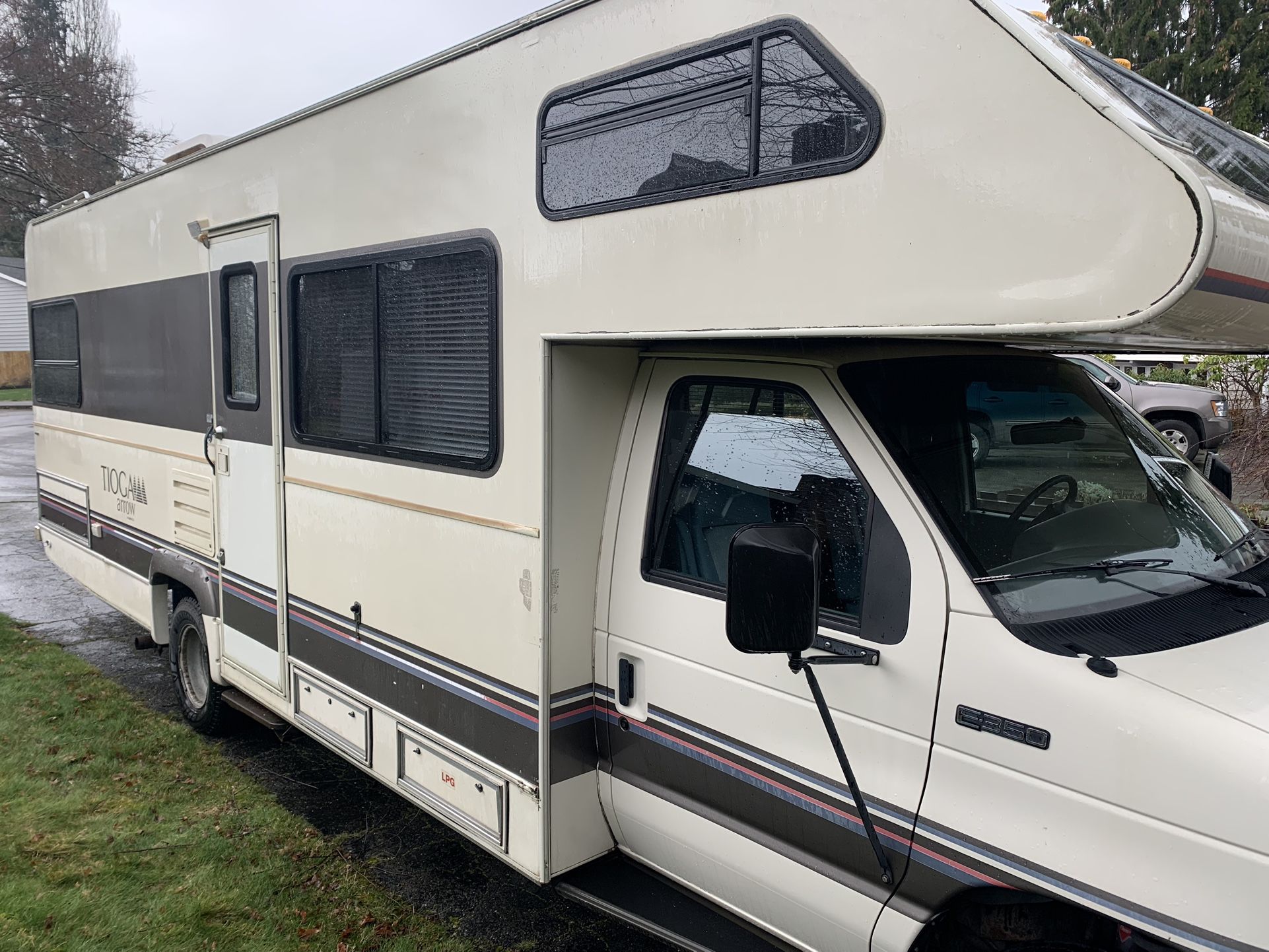 27’ Ford class C RV for Sale in Edmonds, WA - OfferUp