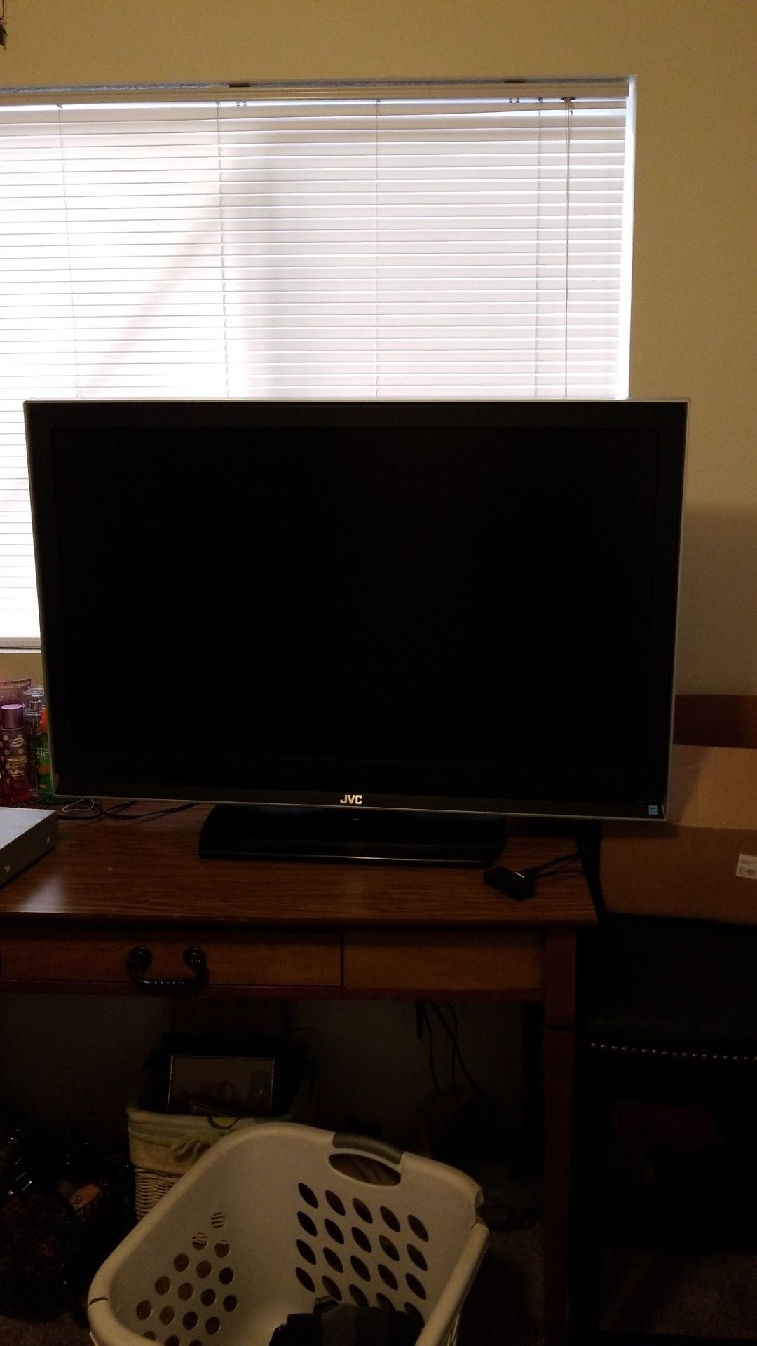 JVC 42 inch TV for Sale in Portland, OR - OfferUp