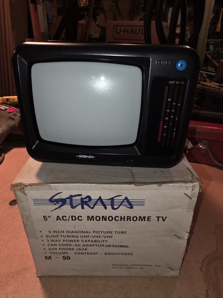 Strata Monochrome Tv for Sale in Edmonds, WA - OfferUp