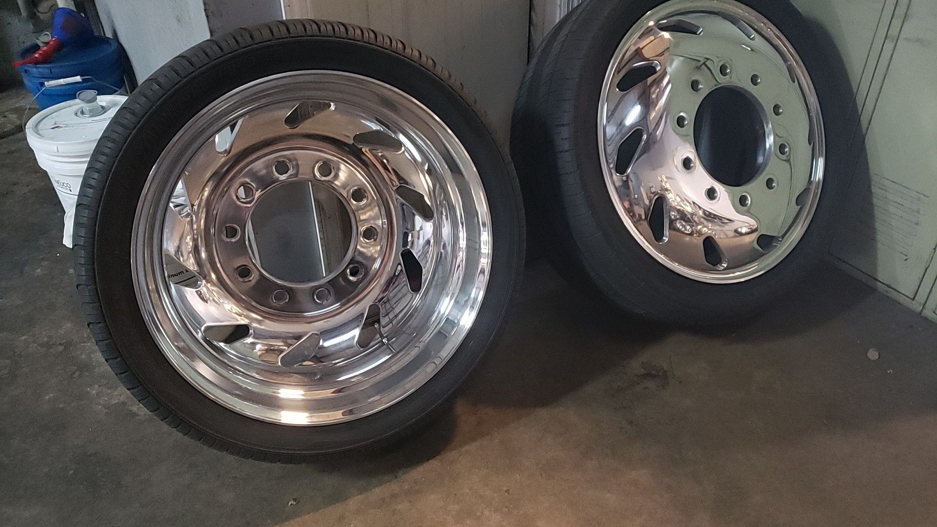 24 dually Alcoa Freightliner wheels for Sale in Oakland Park, FL - OfferUp