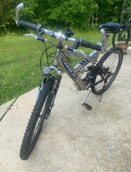Mongoose, MGX D50i, Chrome, 26" for Sale in Anderson, SC - OfferUp