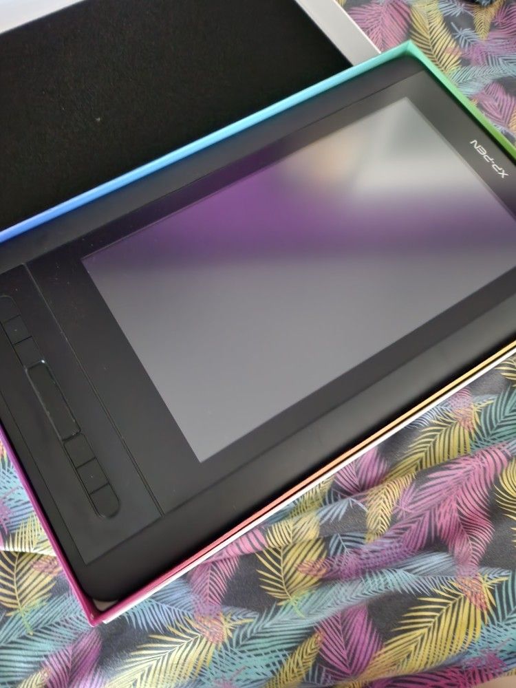 (ON HOLD) XP-PEN Artist 12 11.6 Inch Graphics Tablet for Sale in Shafter, CA - OfferUp