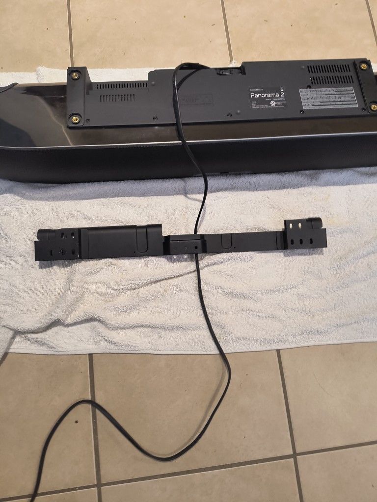 Bowers and walkins sound bar for Sale in Murrieta, CA - OfferUp