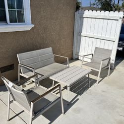 Complete 4 pc patio set for Sale in Gardena CA OfferUp