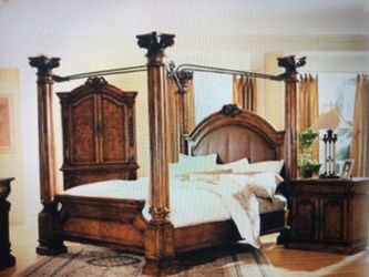 Millennium by Ashley Casa Mollino King Poster Bed for Sale in Orange CA OfferUp