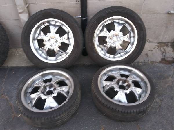 20 inch 6 lug rims and tires from Dodge Dakota pickup. Fits Chevy/gmc ...