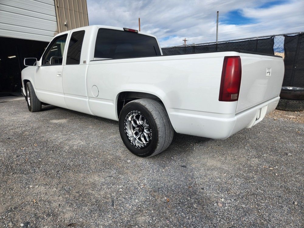 94 Chevy C1500 for Sale in Pahrump, NV - OfferUp