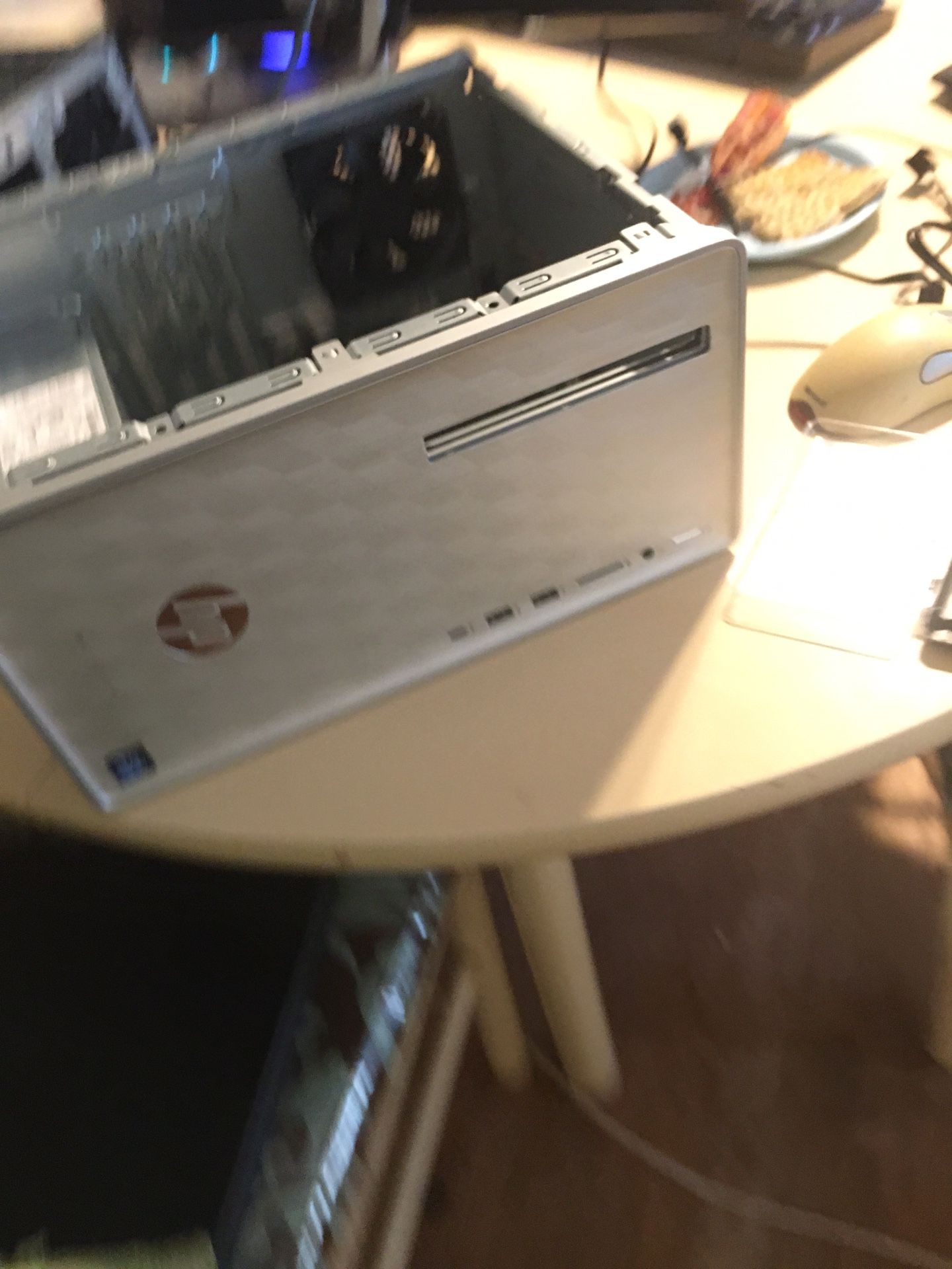 Hp tpc-w043-mt desktop pc 8th gen socket LGA1151 for Sale in ...