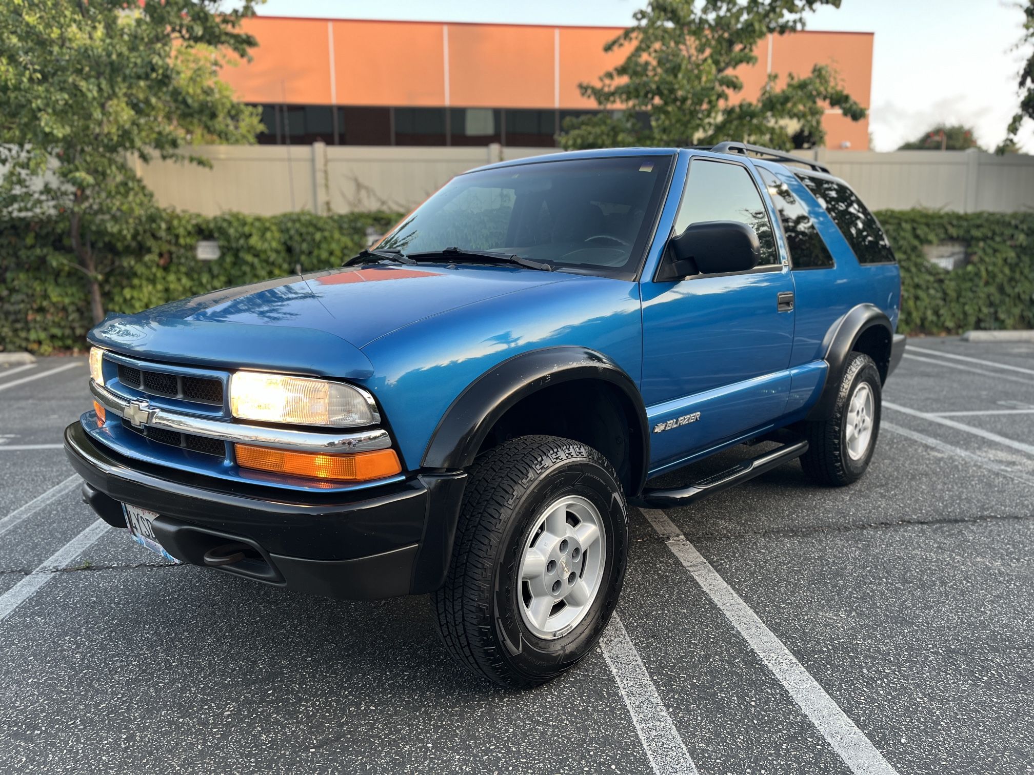 2000 Chevrolet Blazer for Sale in Los Angeles, CA - OfferUp