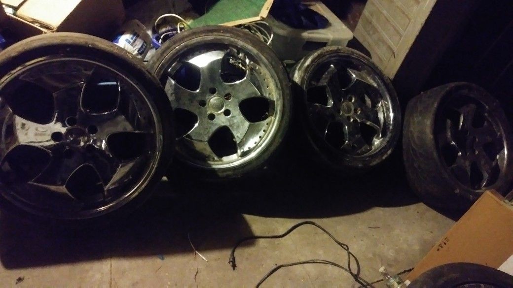 2 sets of rims; 4 chrome Mob wheels and 3 shiny black (Lowen Hearts ...