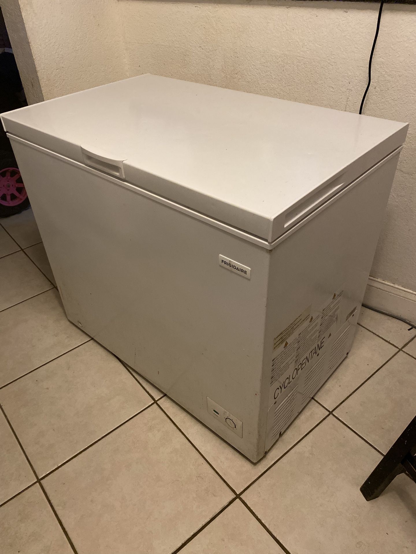 Large Chest Deep Freezer(Price Negotiable) for Sale in Fort Lauderdale ...