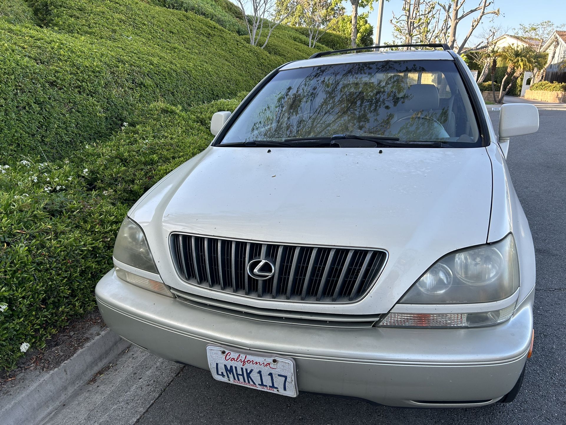 2000 Lexus Rx 300 for Sale in Irvine, CA - OfferUp