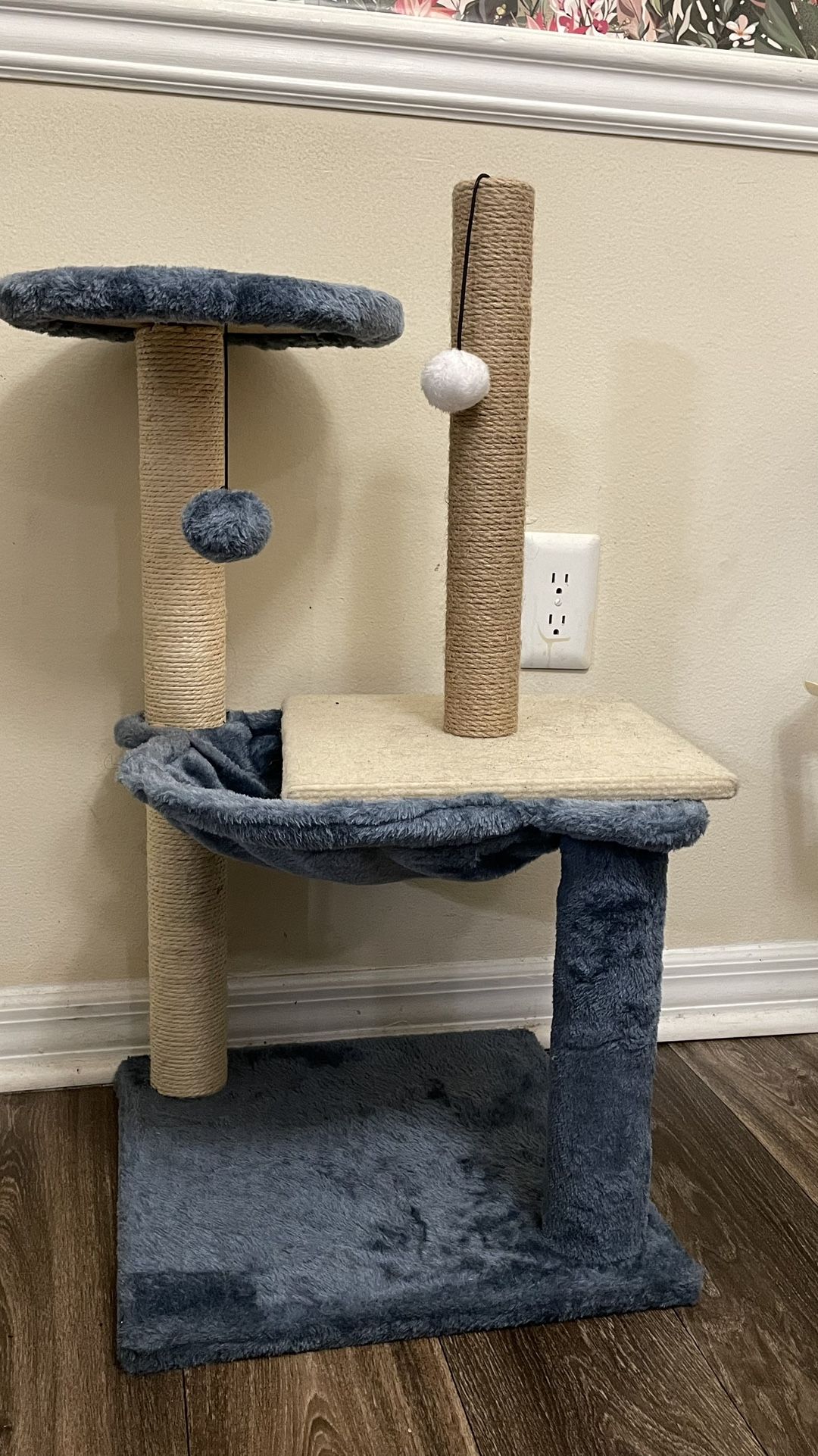 Cat Scratch Tower & 3 Level Tower with Hammock for Sale in Winter ...