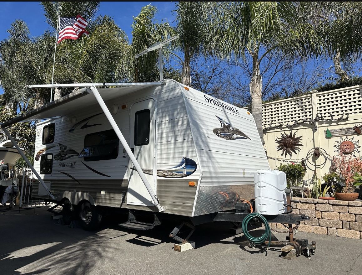2012 Keystone Camper. Excellent Condition for Sale in El Cajon, CA ...