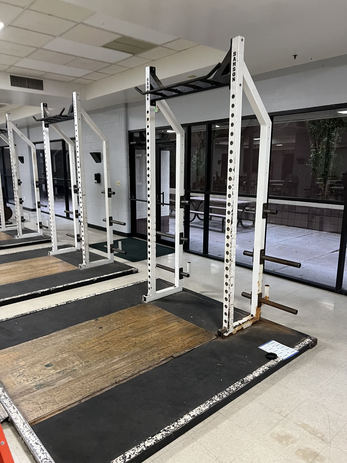 Commercial Squat Rack With Wood Platform for Sale in Phoenix, AZ - OfferUp