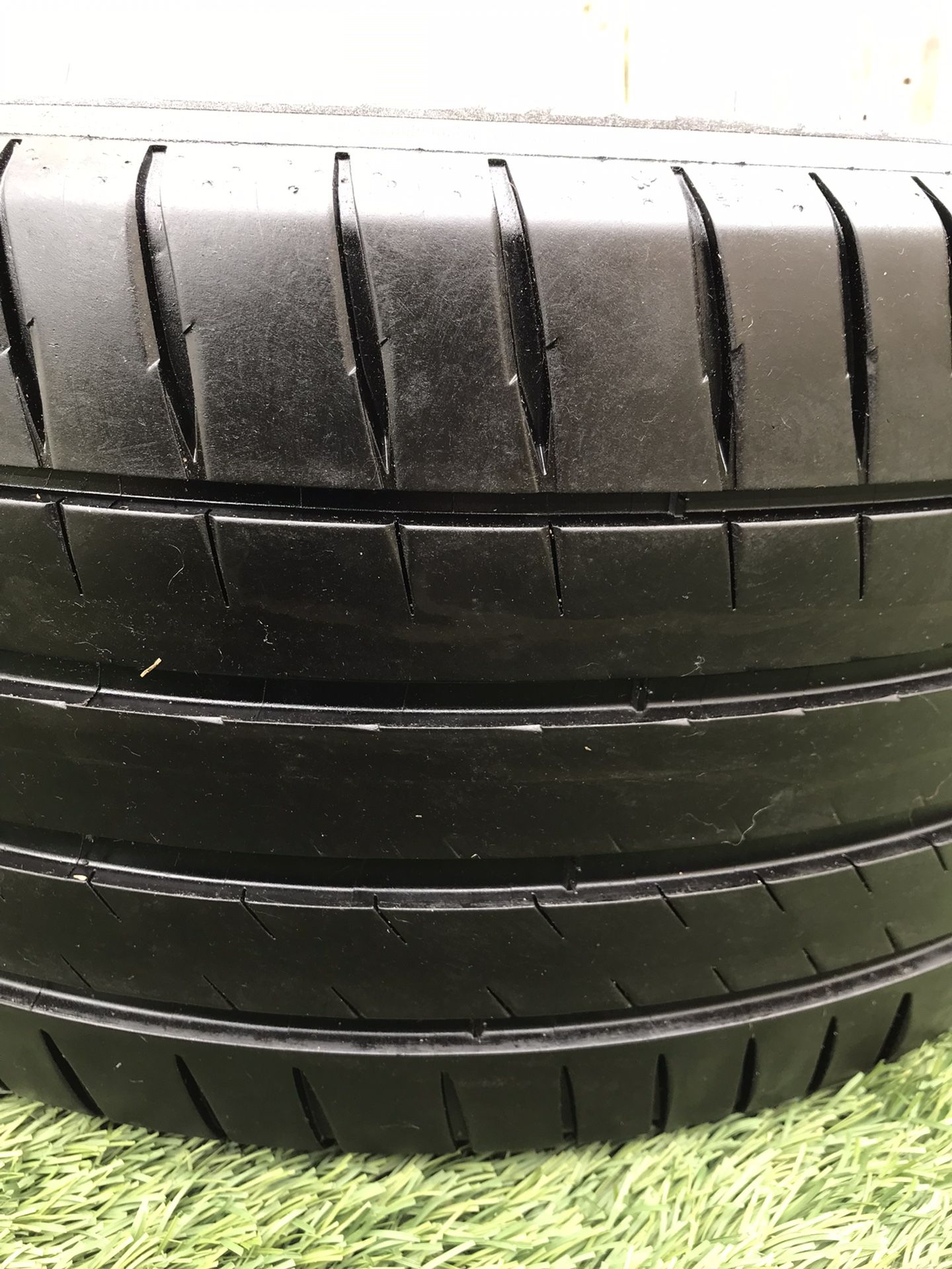 1 Michelin Pilot Sport Total Performance 98% tread 285/40/20 for Sale ...