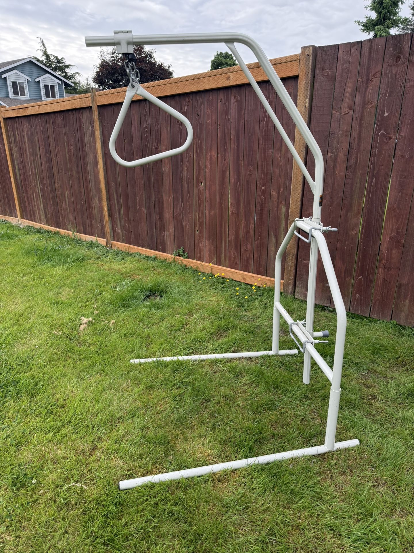 Invacare Trapeze Bar for Sale in Marysville, WA - OfferUp