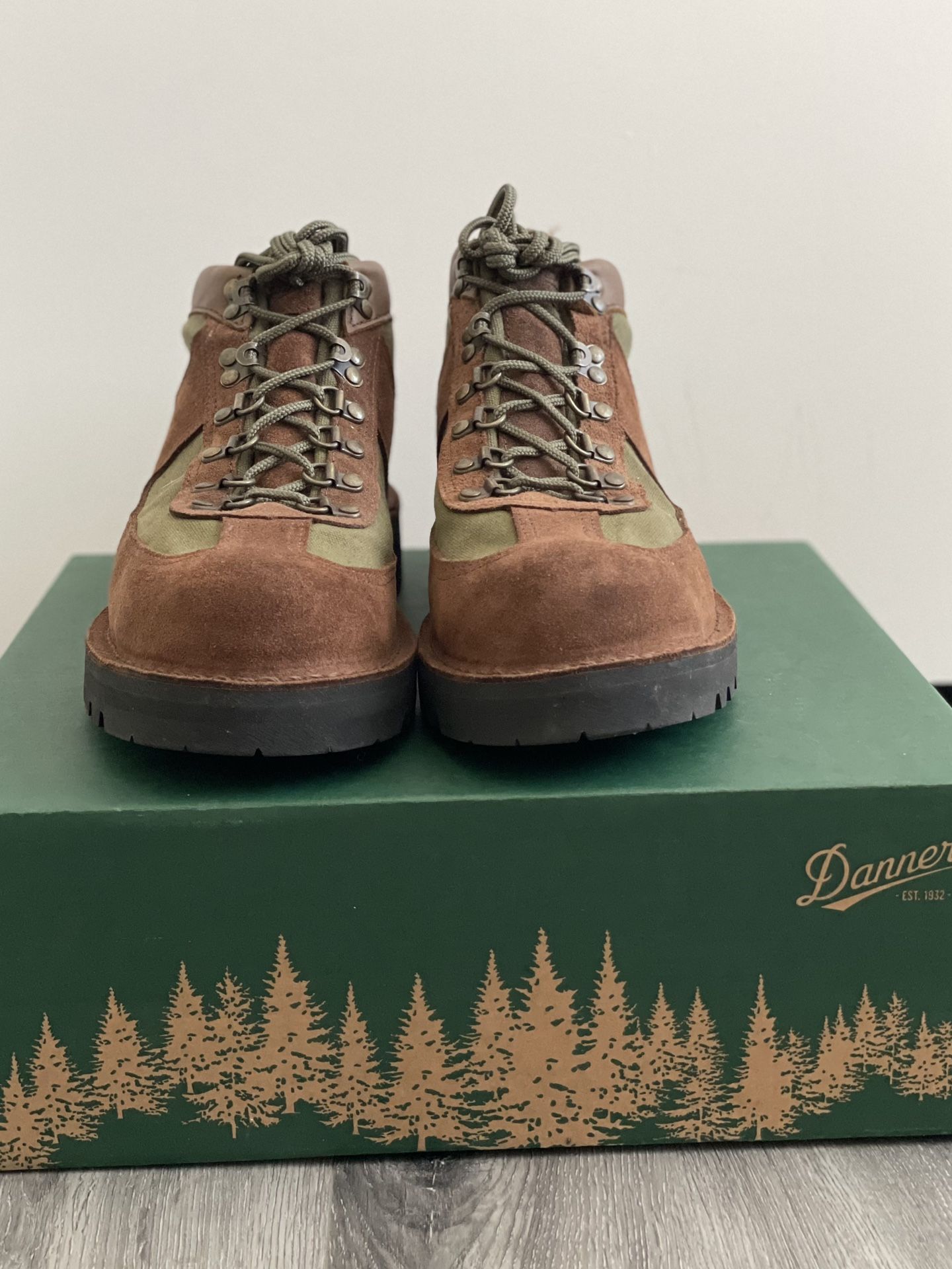 Jjjjound Danner Feather Mountain Light Boot Brown Green Size Jjjjound Danner Feather Mountain Light Boot Brown Green Size
