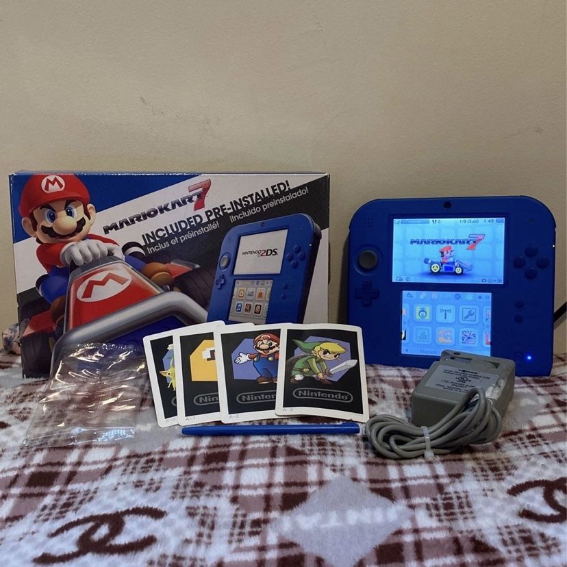 Nintendo 2ds electric blue 2 with mario kart 7 store