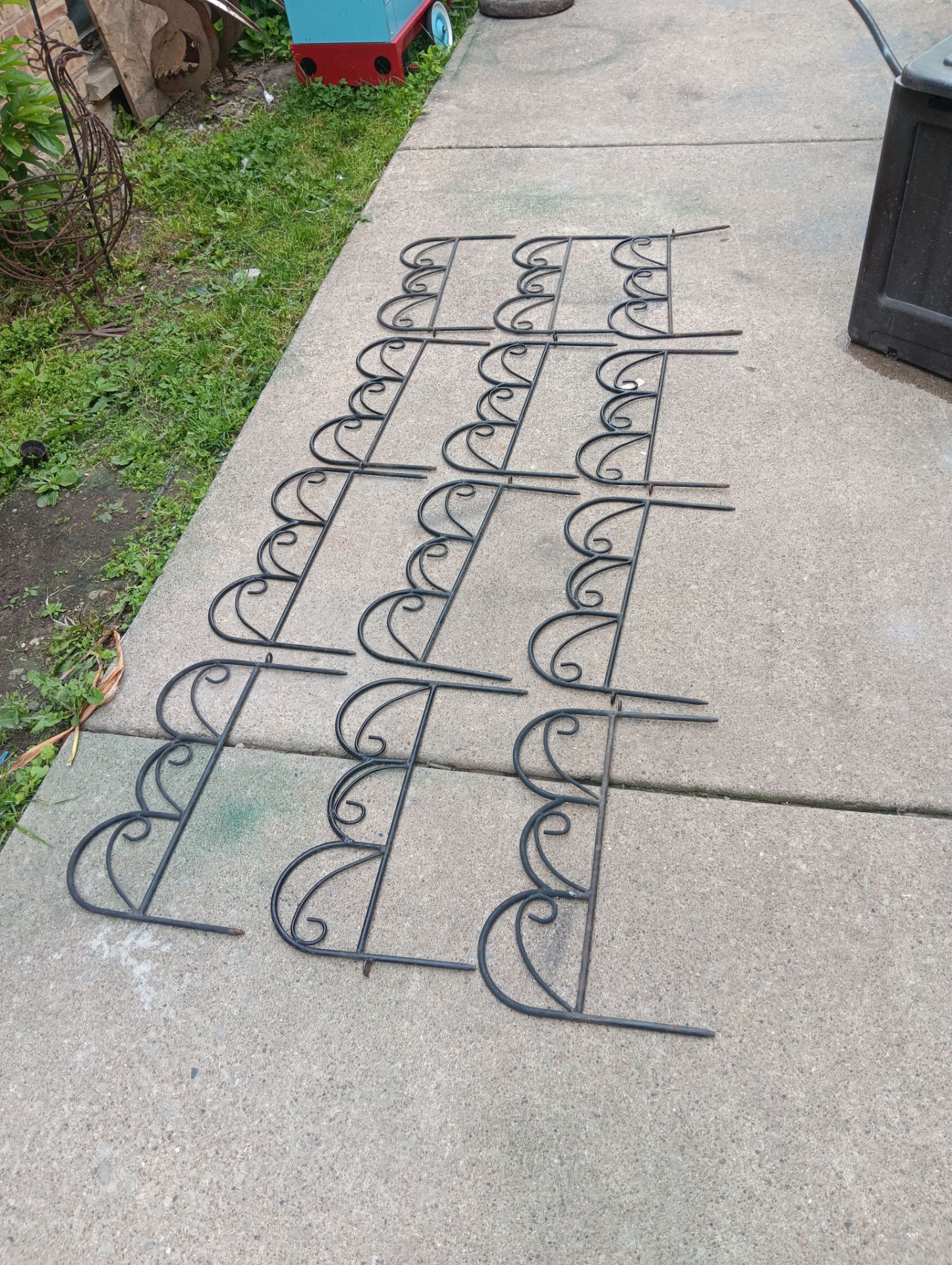 Steel garden border fence panels Decorative panels Scroll Design for ...