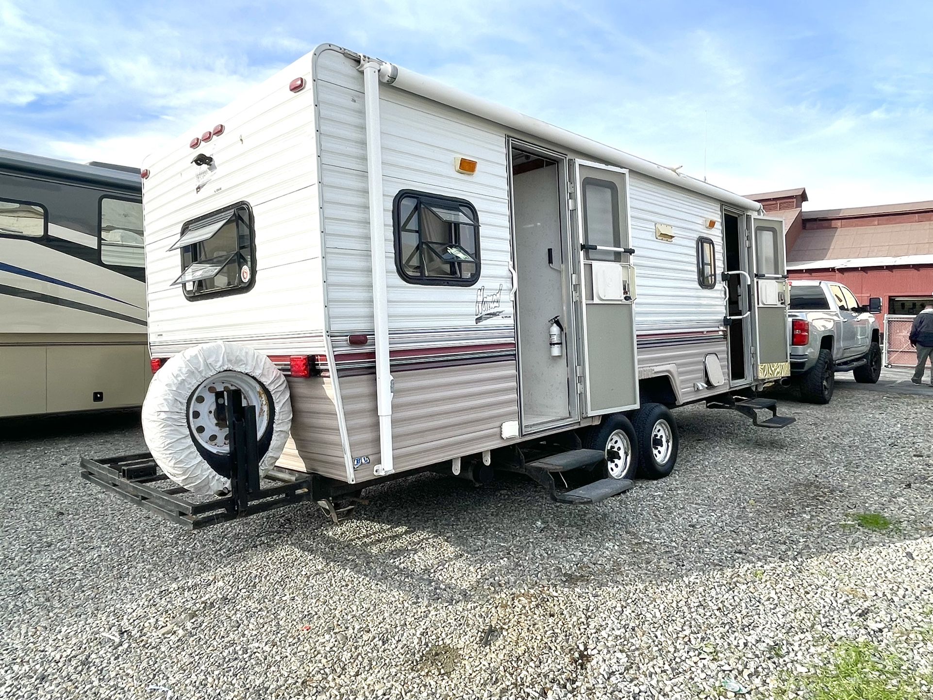 Skyline Nomad Trailer 24Ft Slideout for Sale in Rancho Cucamonga, CA ...