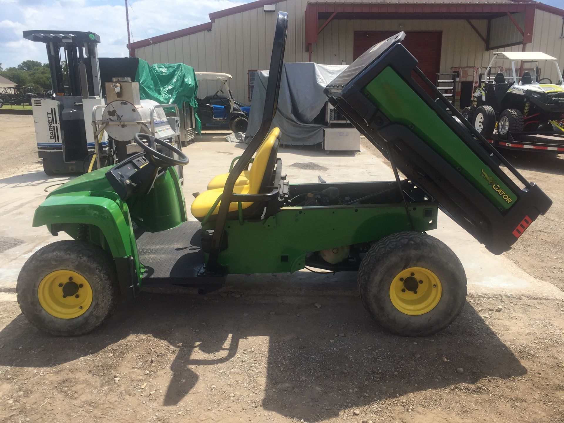 2011 JOHN DEERE GATOR TX 4x2 UTV ATV for Sale in Rockwall, TX - OfferUp