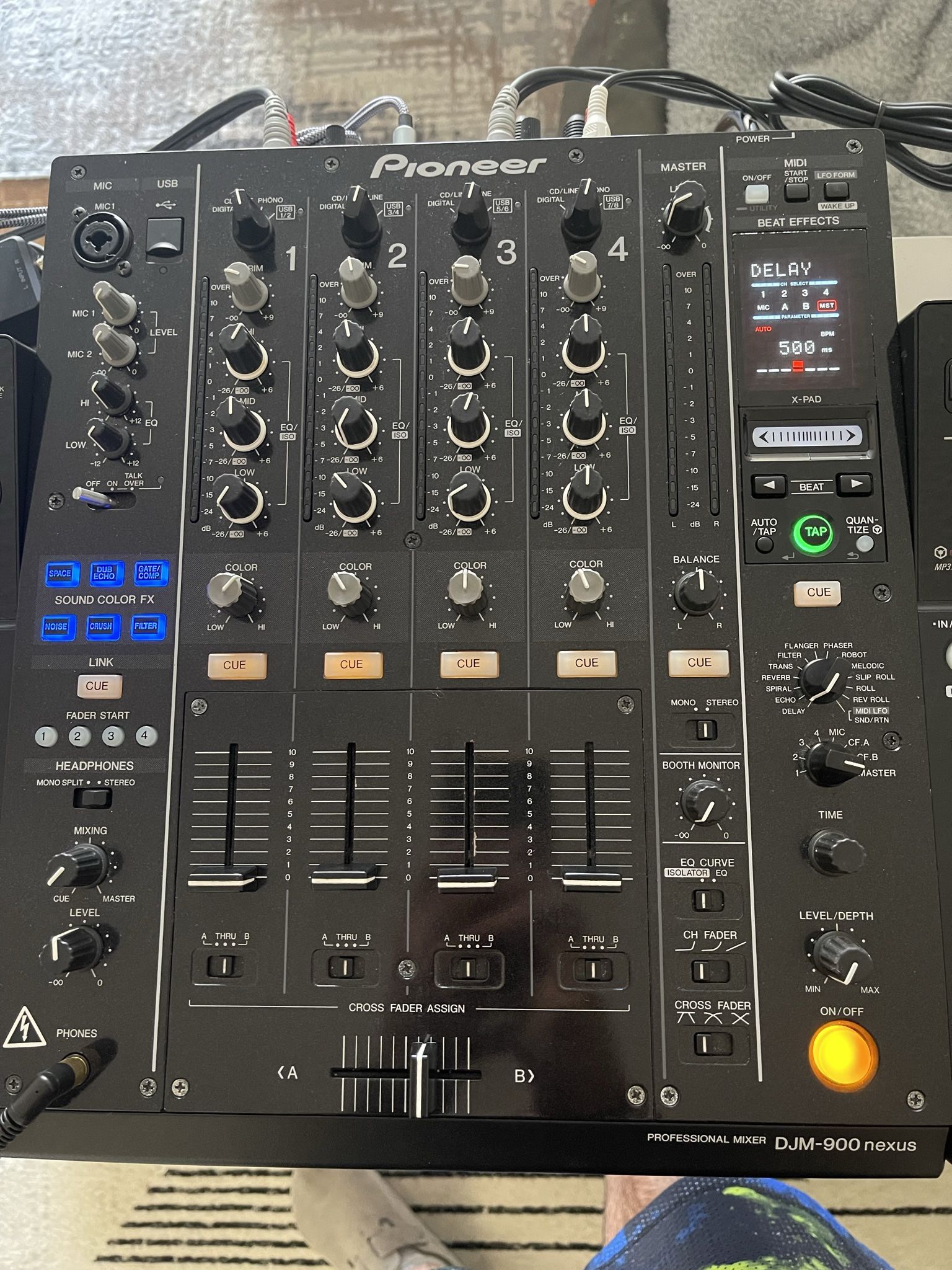 Pioneer Mixer 900