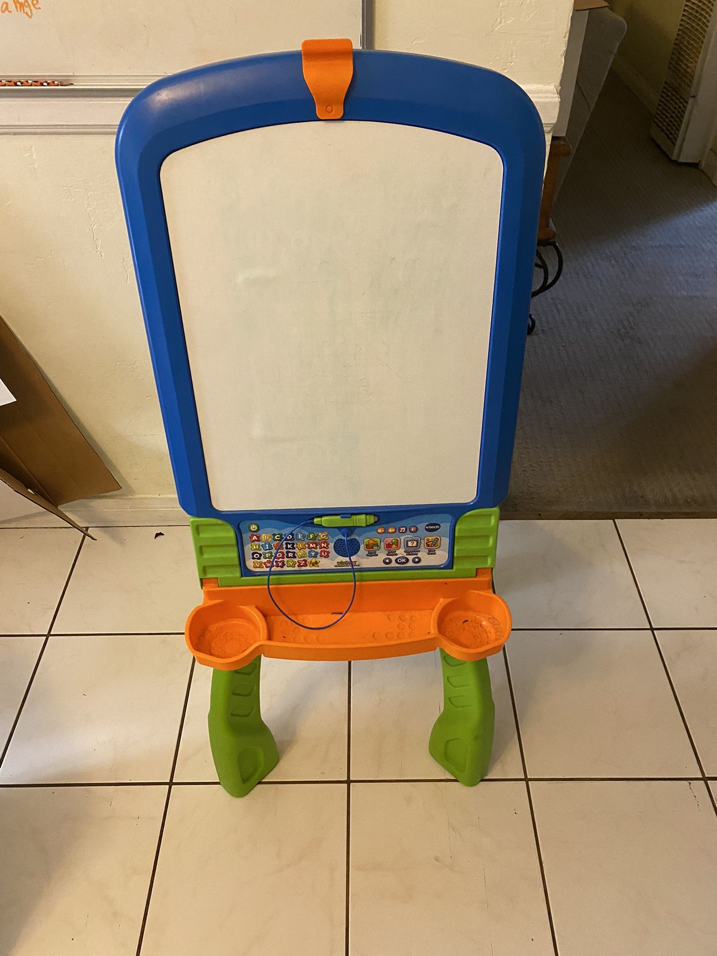 VTech Easel FREE for Sale in San Diego, CA - OfferUp