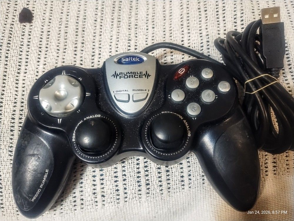 Saitek P2500 Rumble Force Six-Button Dual Analog USB Controller for ...