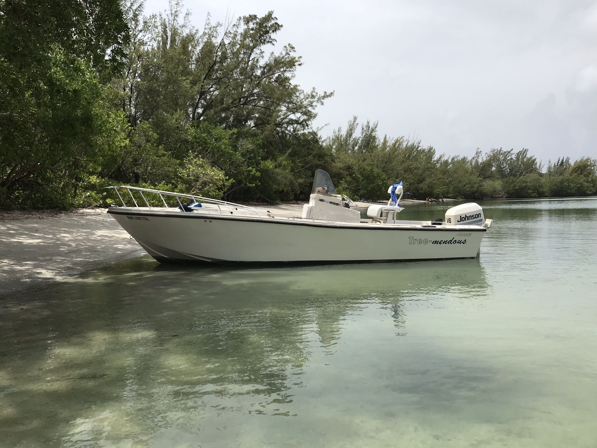 1979 Mako Classic 23 Center Console for Sale in Miami, FL - OfferUp