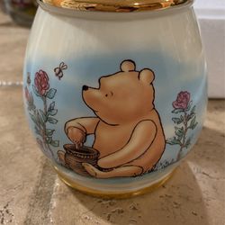 Classic Pooh Honey Pot