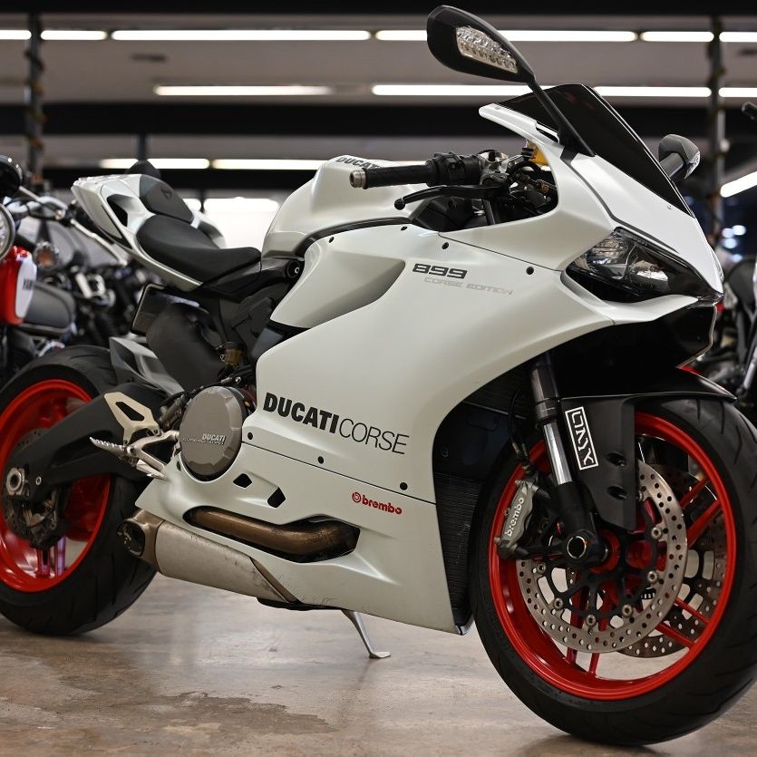 Ducati Panigale 899 White