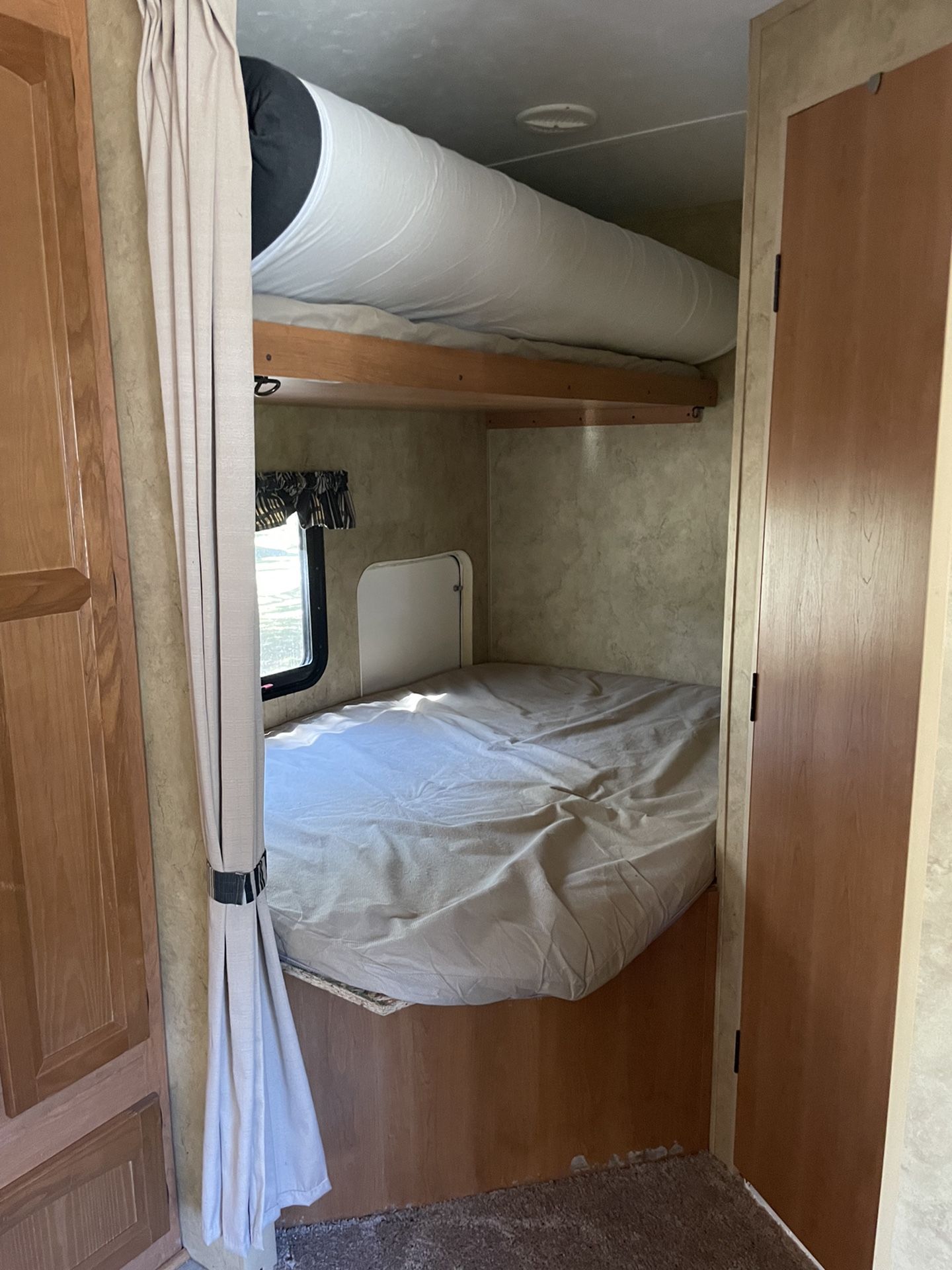 2011 Keystone Hideout Travel Trailer for Sale in New Prt Rchy, FL - OfferUp