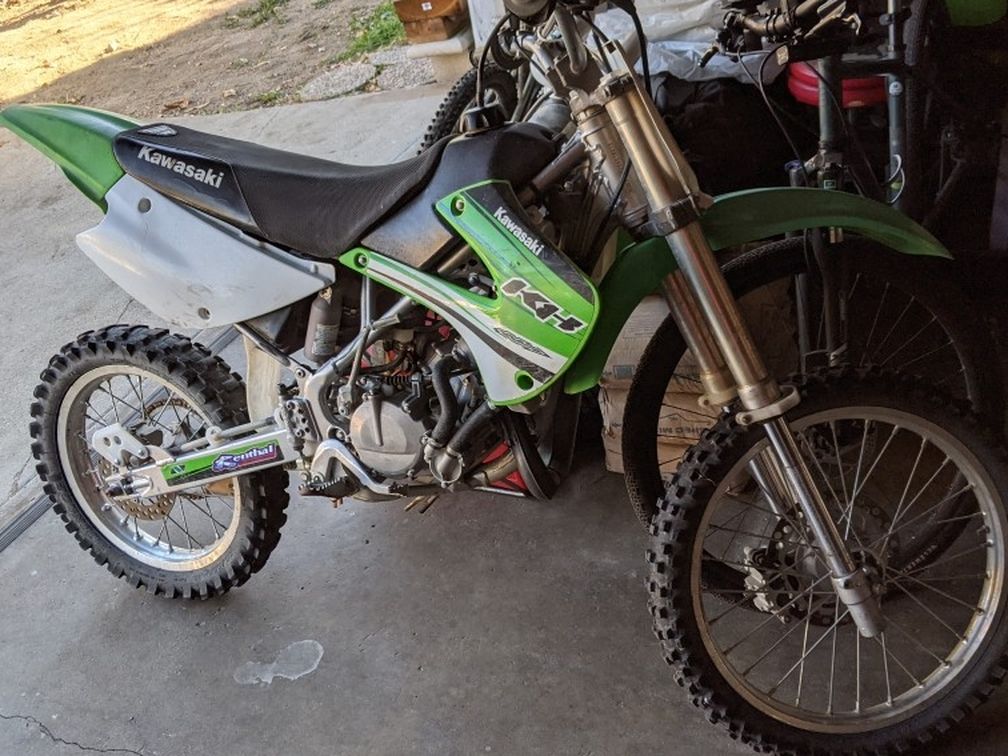 2006 kawasaki Kx100 for Sale in Los Angeles, CA - OfferUp