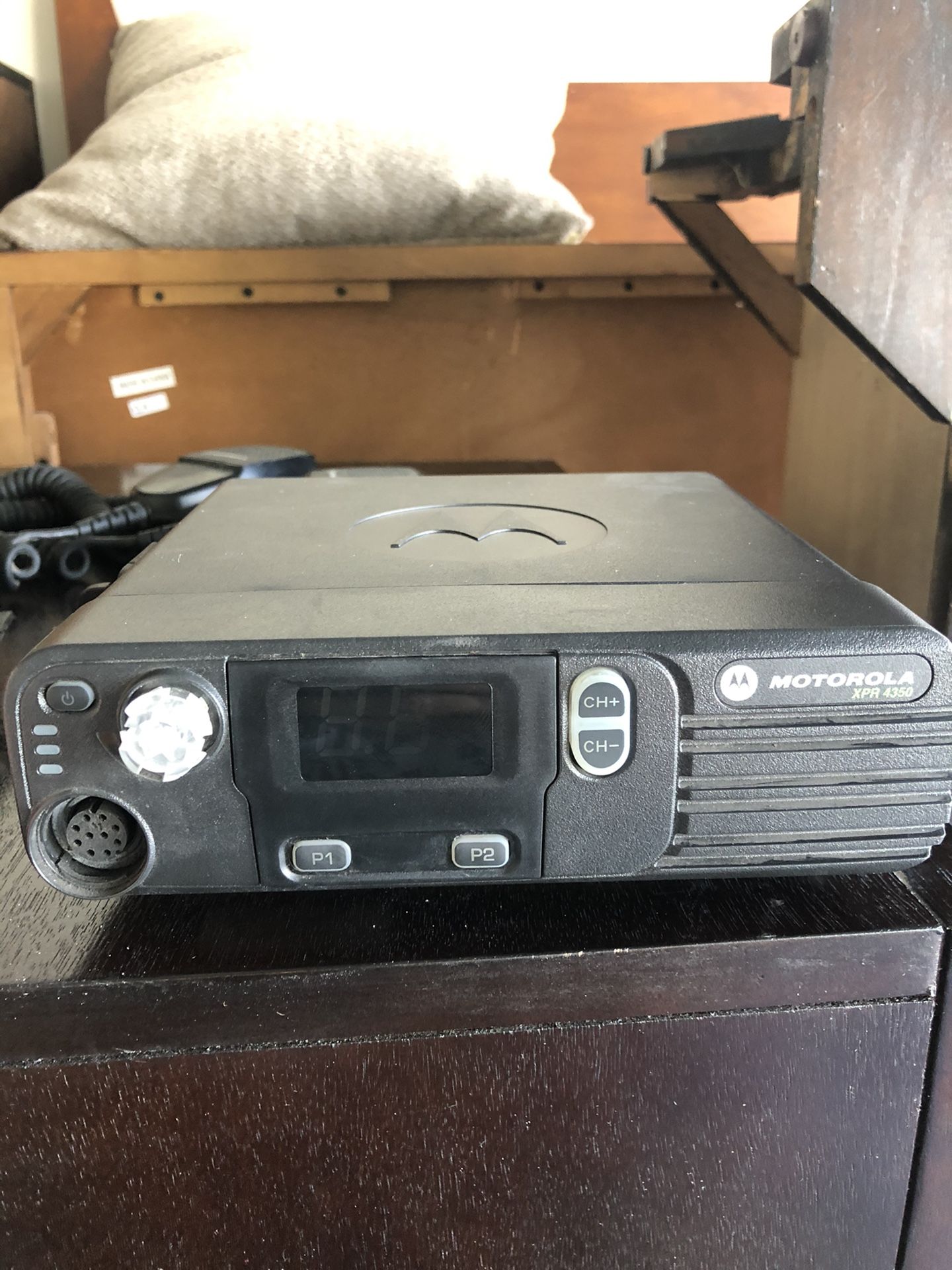 MOTOROLA XPR4350 UHF Mobile base station 403-470 1-25W 32 CH GP ...
