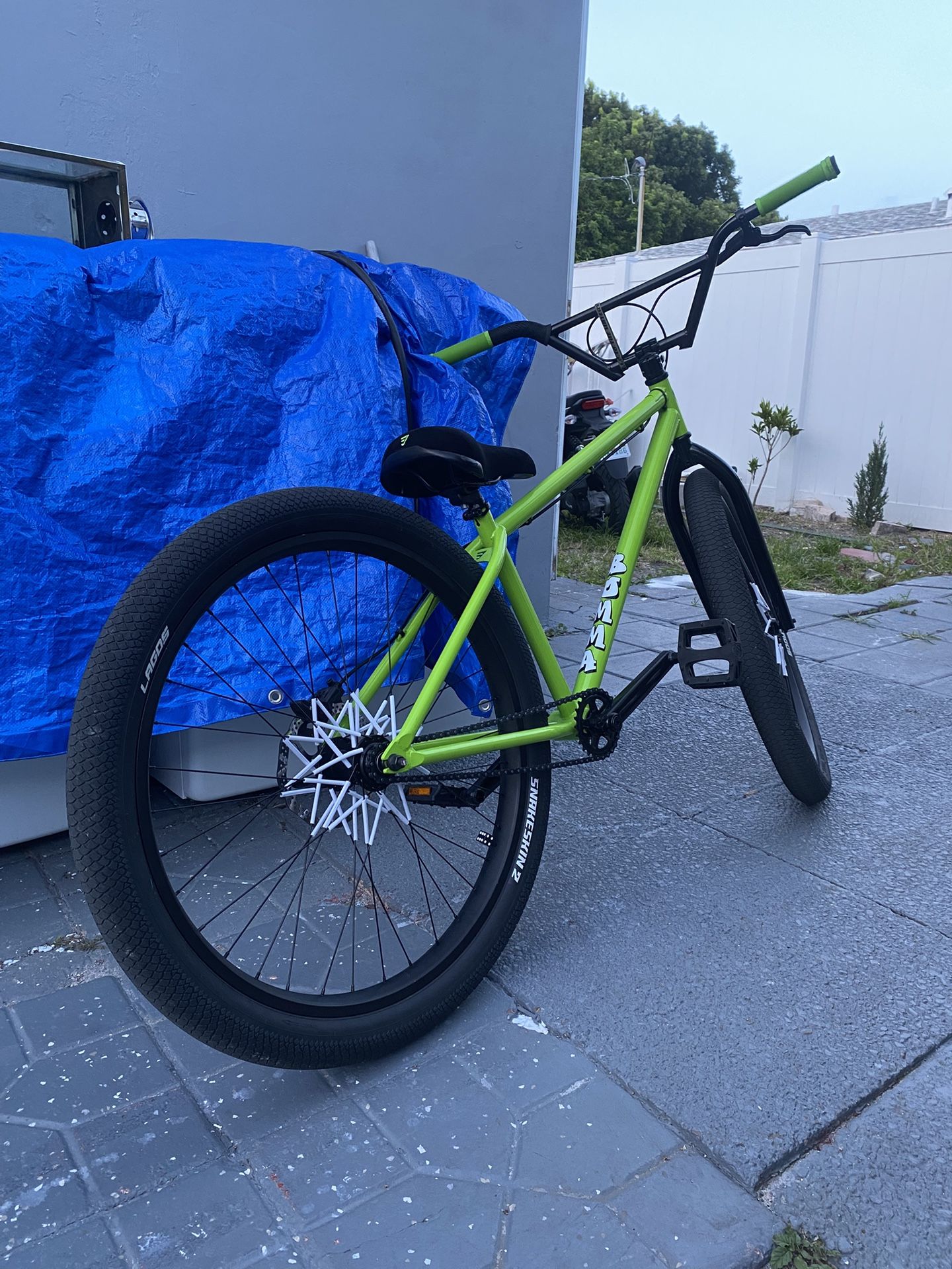 Mafia Bomma 26 inch Hulk Green Wheelie Bike for Sale in Miami, FL - OfferUp