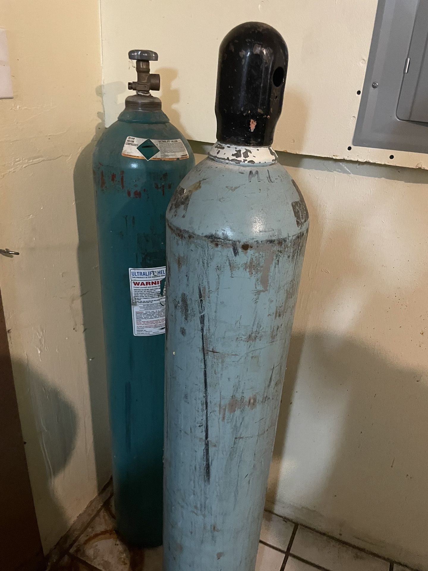 Helium Tanks for Sale in Tucson, AZ - OfferUp