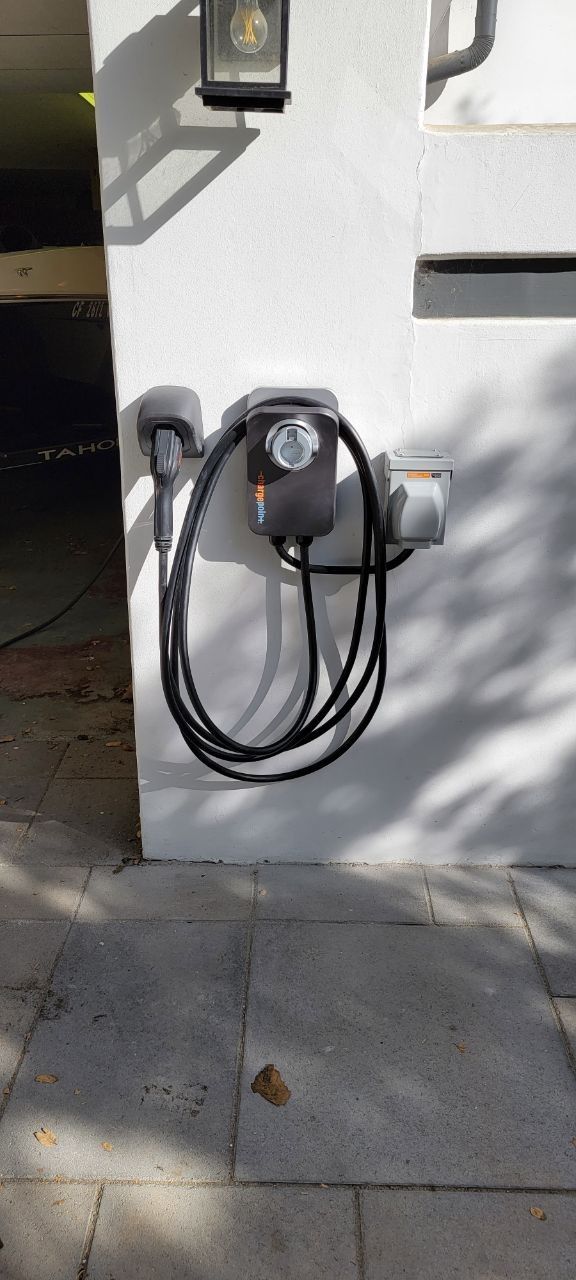 ChargePoint EV Charger With Installation for Sale in Los Angeles, CA ...