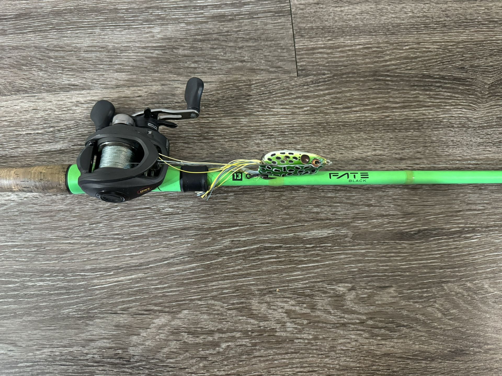 13 Fishing Rod with Lew’s Baitcaster for Sale in Maitland, FL - OfferUp