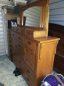 Solid Oak Mission Extra large Honey wood 9+ drawer dresser with Mirror ...