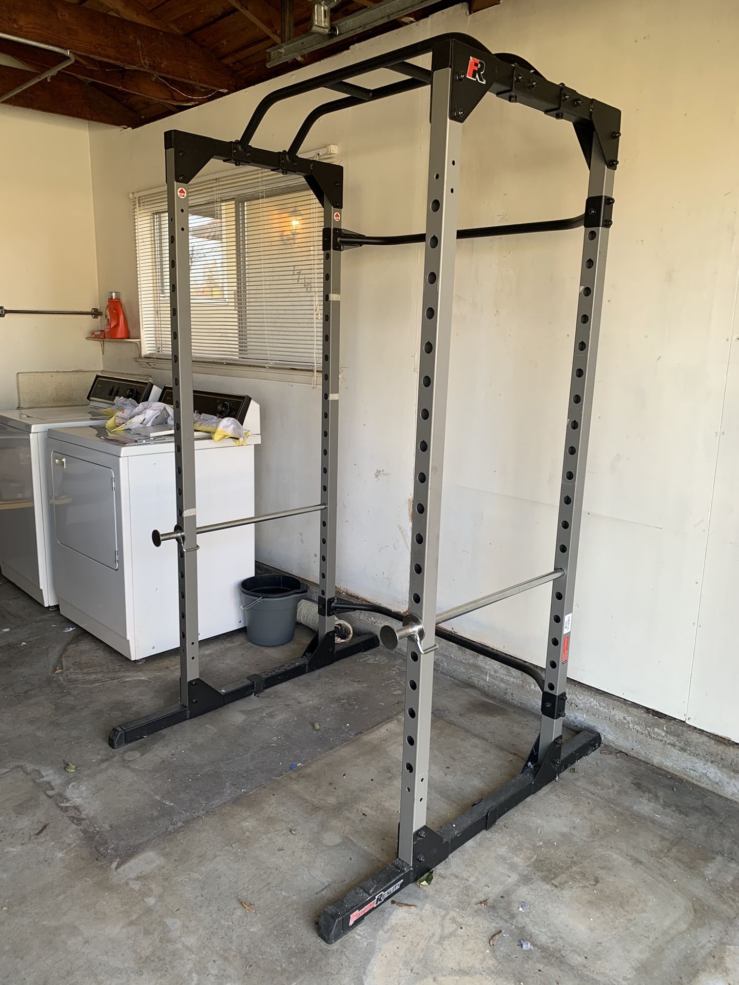 Power Rack/Squat Rack for Sale in Sacramento, CA - OfferUp