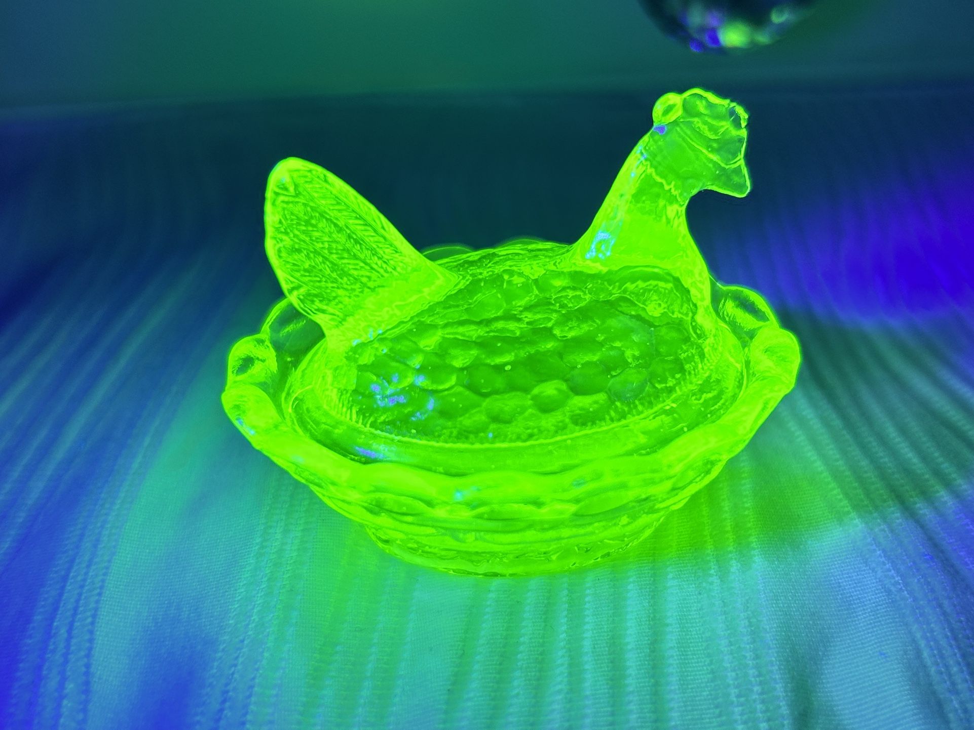 Boyd Uranium Vaseline Mini Hen On Nest for Sale in San Antonio, TX ...