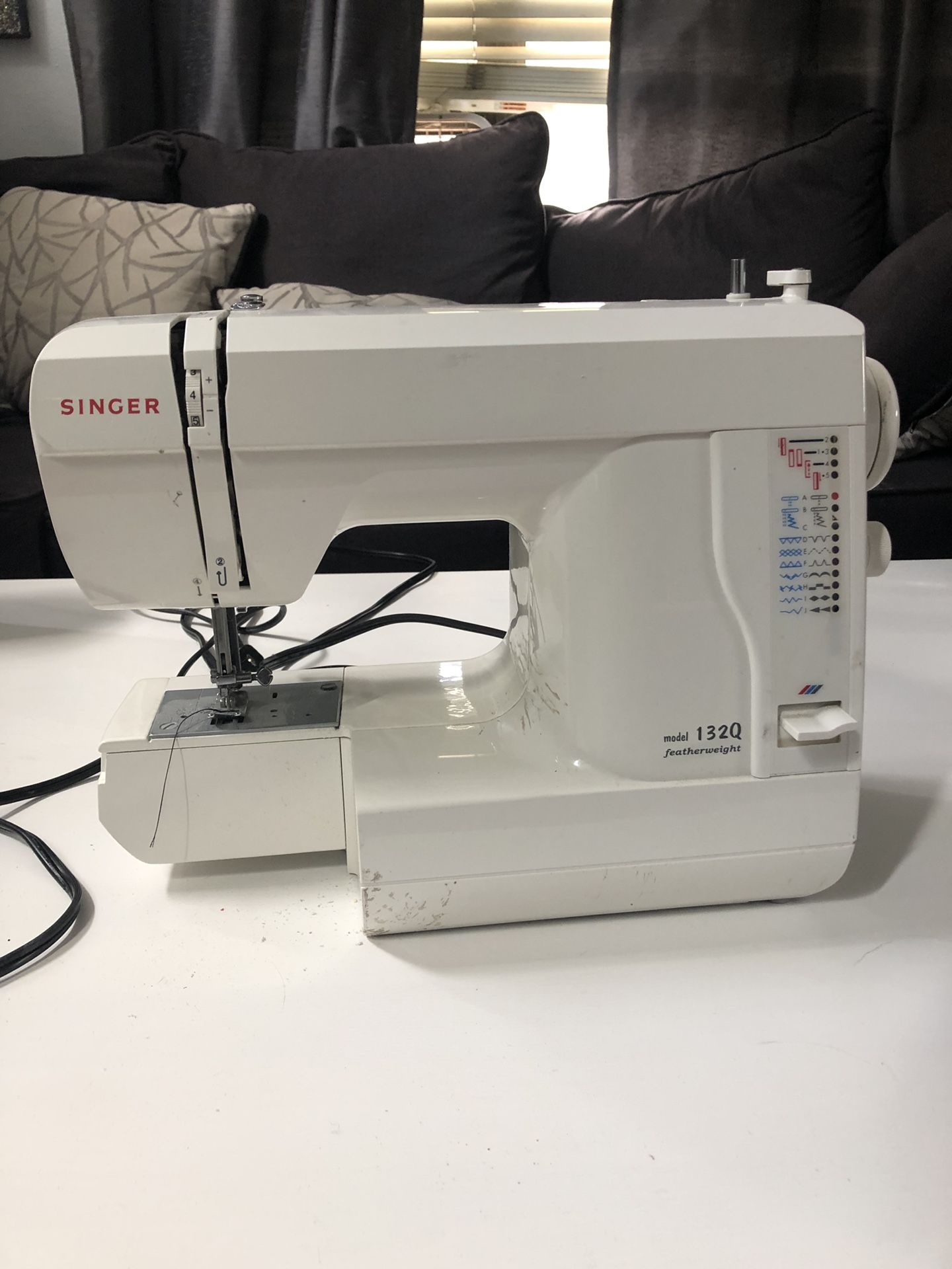 Singer Model 132Q featherweight sewing machine for Sale in Greenwood ...