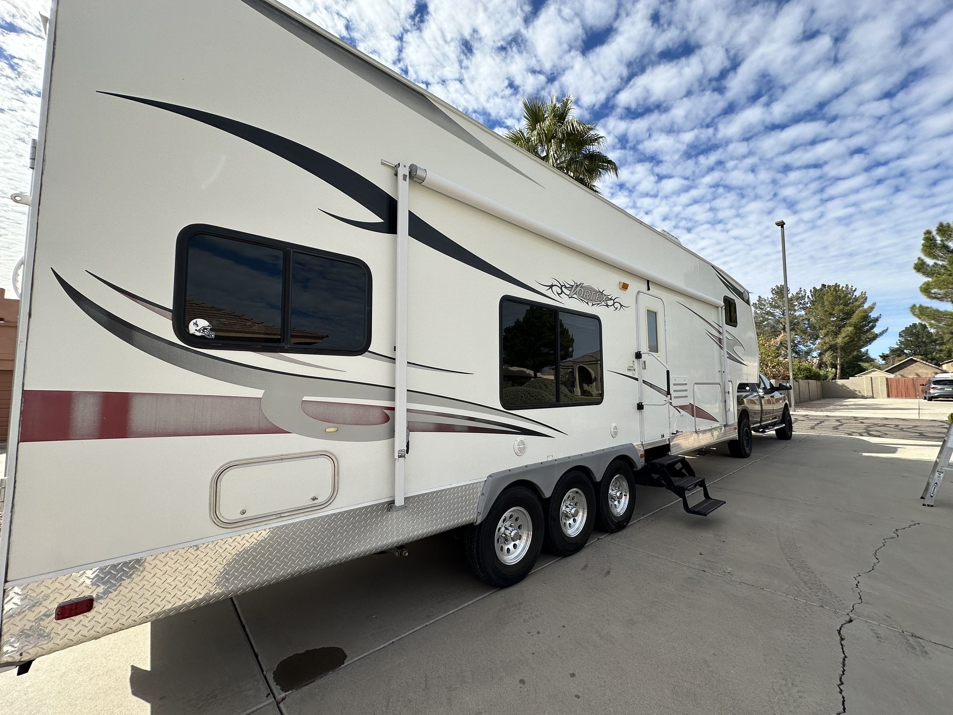 2007 Thor Vortex 3450 S FW for Sale in Gilbert, AZ - OfferUp